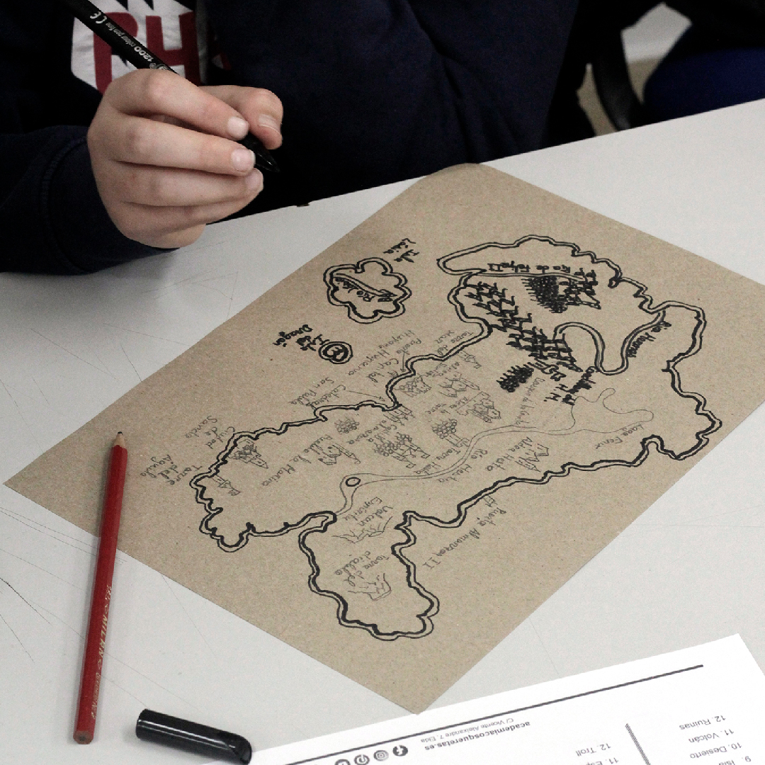 Diseño de mapa de fantasía medieval - Academia Cosqueretas